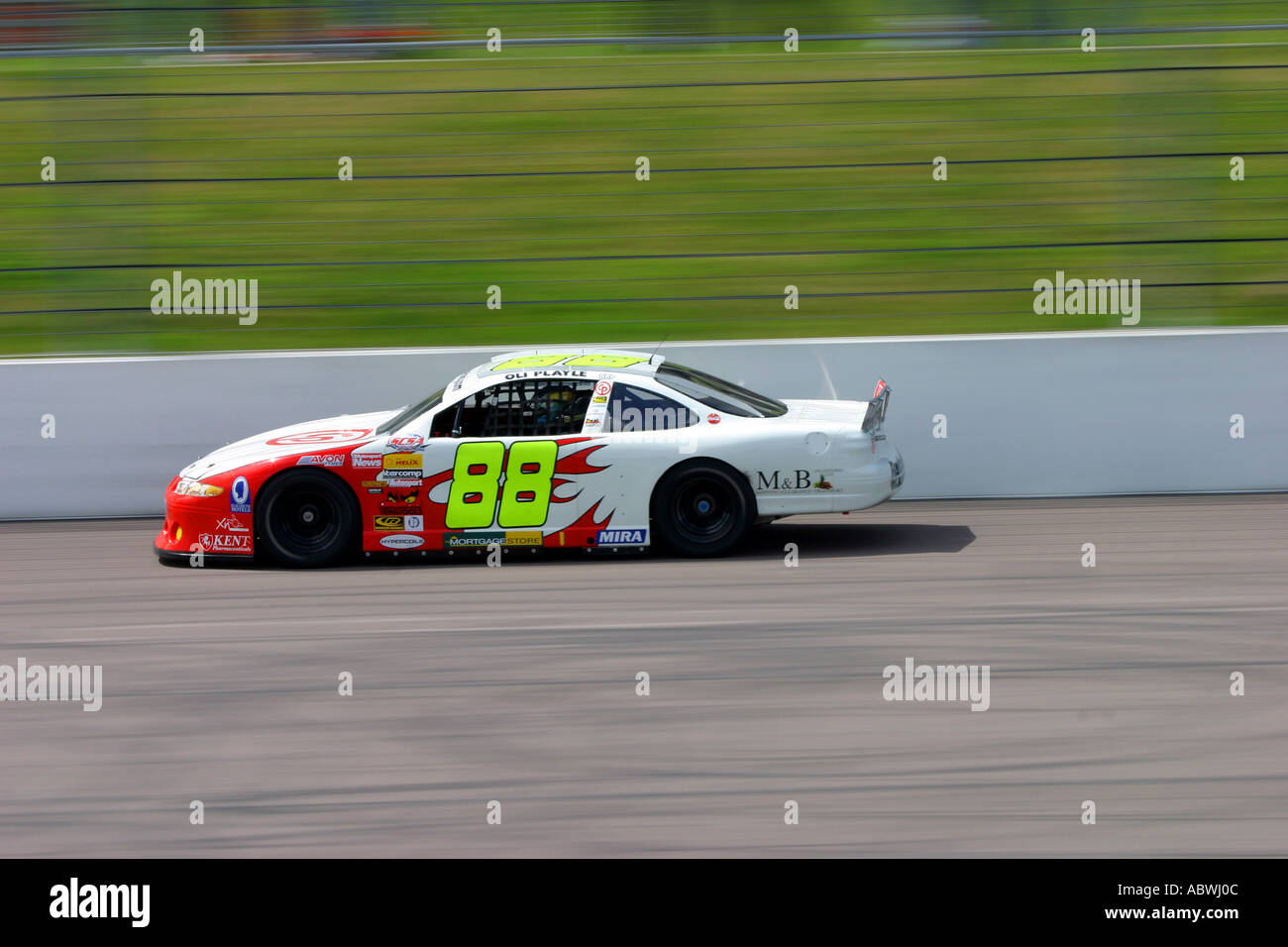 Oval circuit hi-res stock photography and images - Alamy