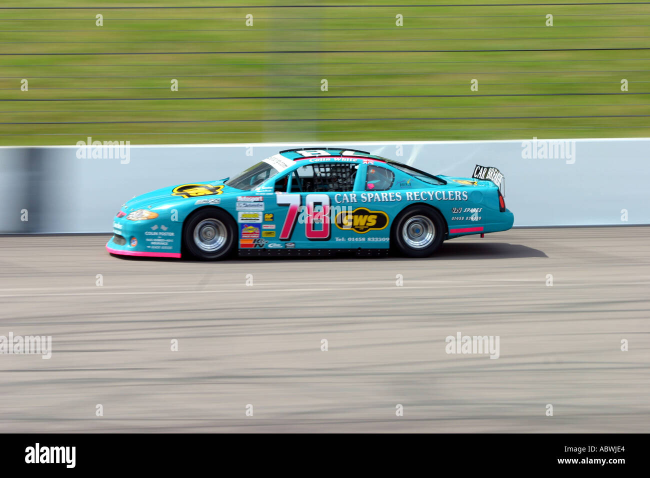 Oval circuit hi-res stock photography and images - Alamy