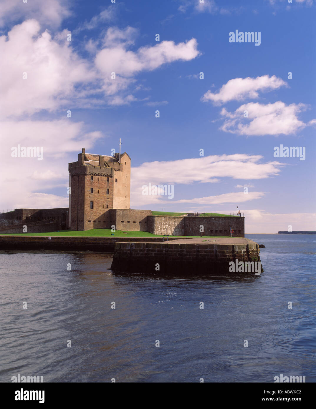 Broughty Castle, Broughty Ferry, Dundee, Scotland, UK Stock Photo - Alamy