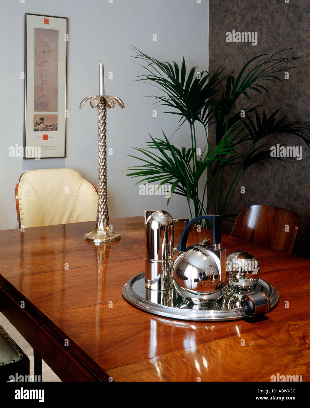 Refurbished House, Brighton, England. Dining room table. Architect ...