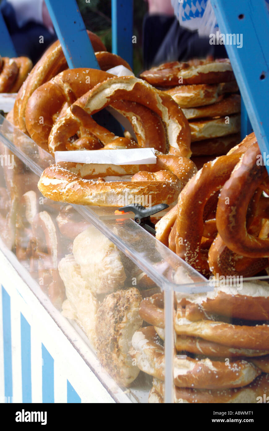 Munchen brezel hi-res stock photography and images - Alamy
