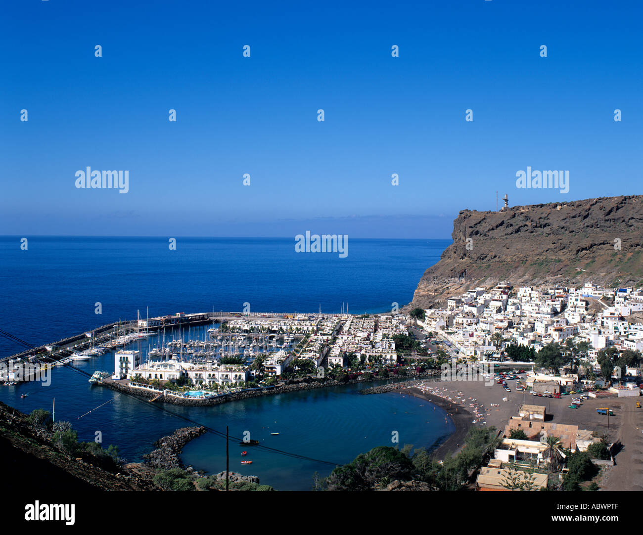 Puerto de mogan puerto de morgan hi-res stock photography and images ...