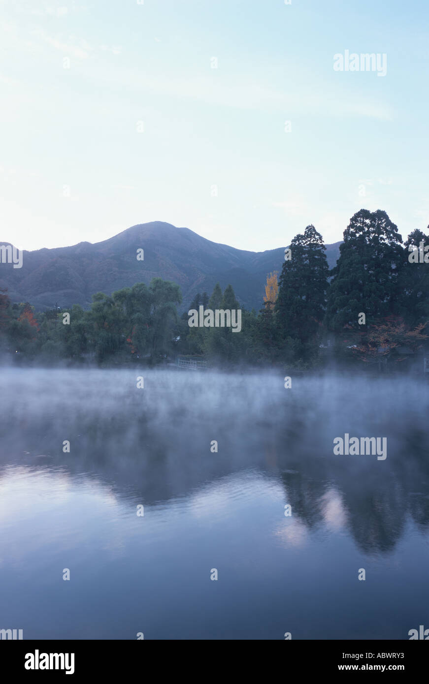 Lake kinrin hi-res stock photography and images - Alamy