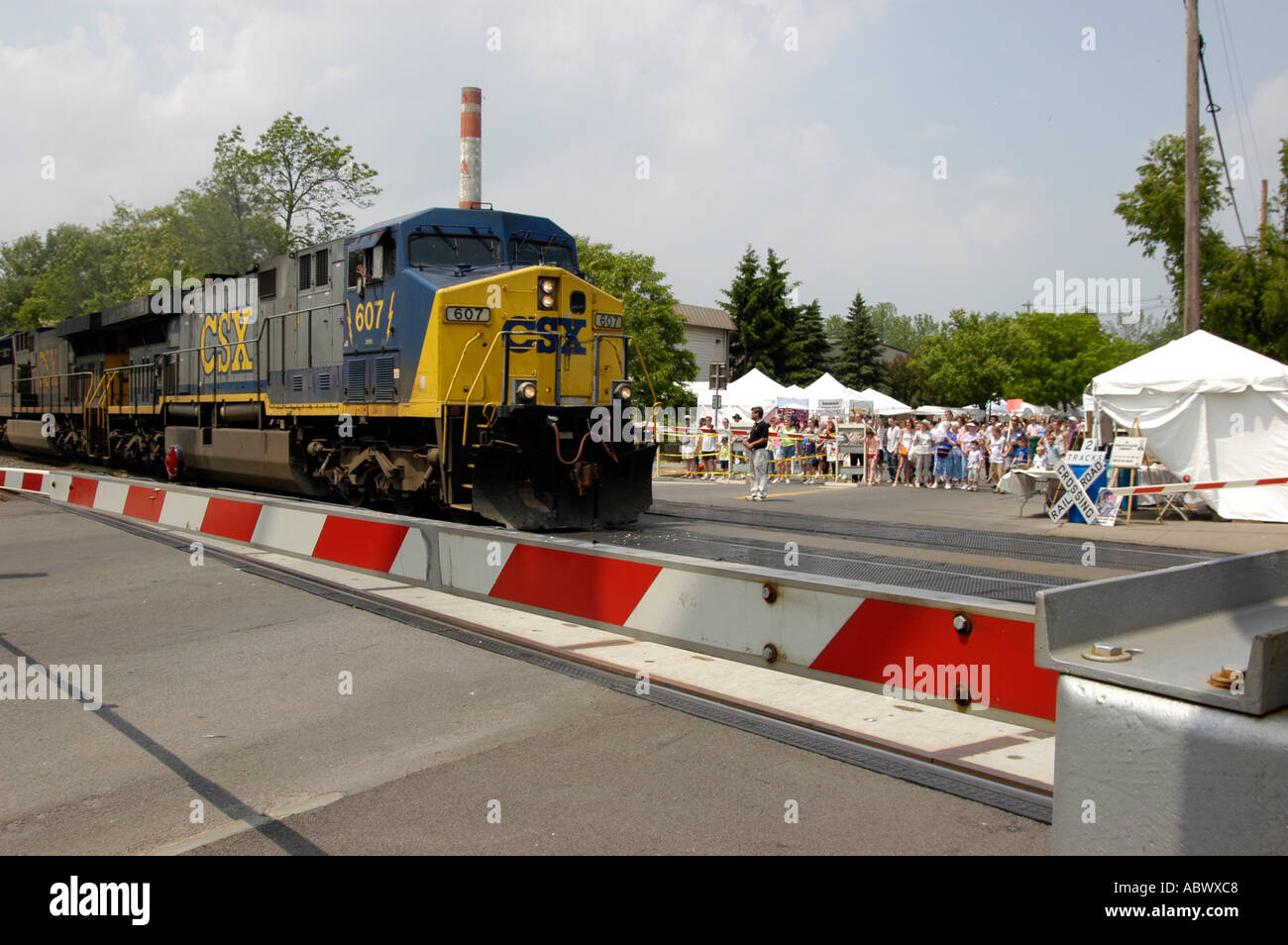 Csx freight train railroad crossing hi-res stock photography and images ...