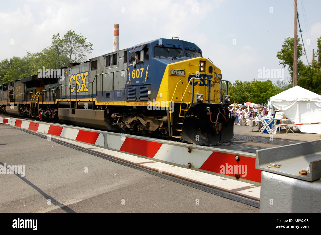 Csx freight train railroad crossing hi-res stock photography and images ...