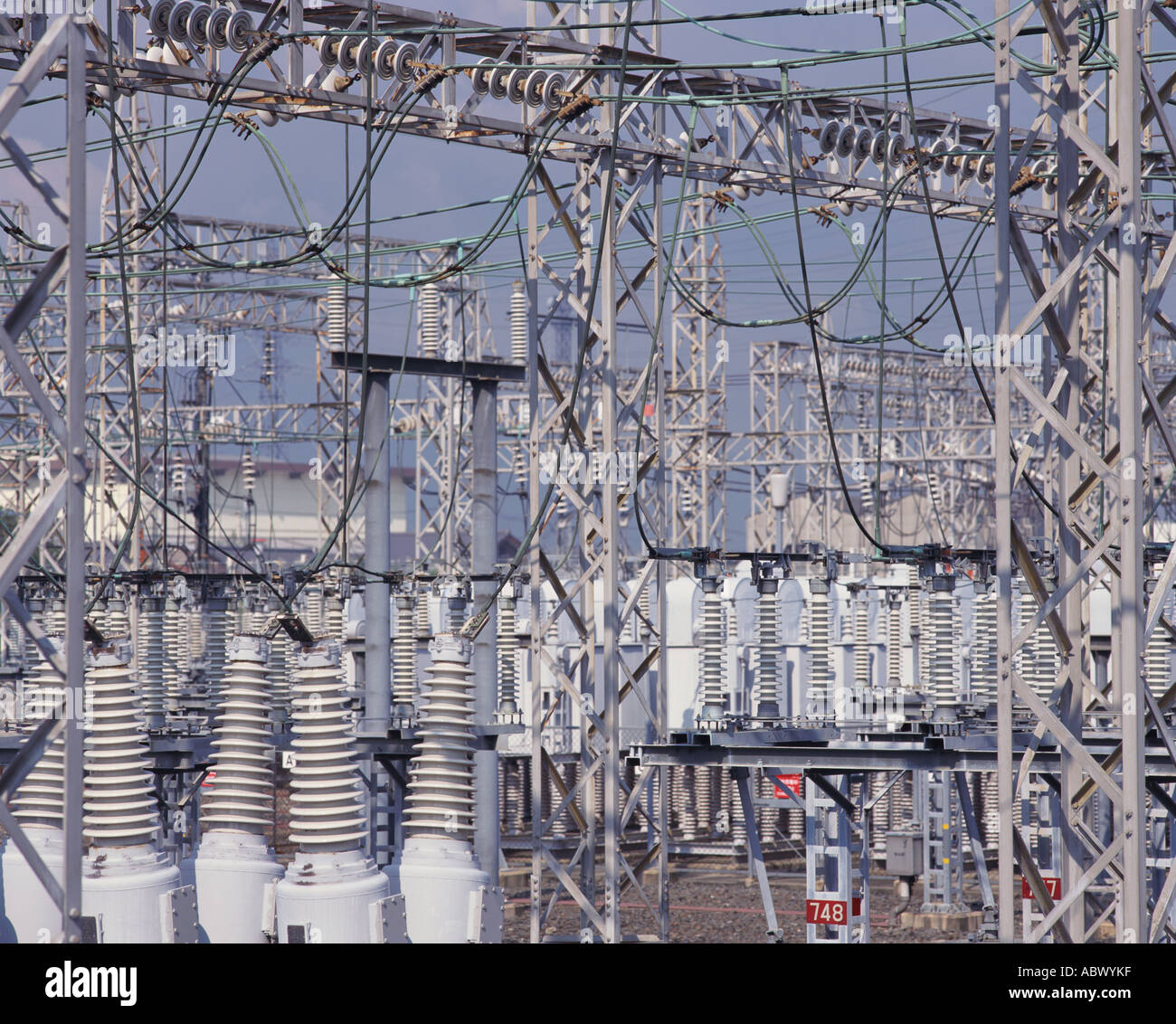 Side view of electric power plant Stock Photo - Alamy