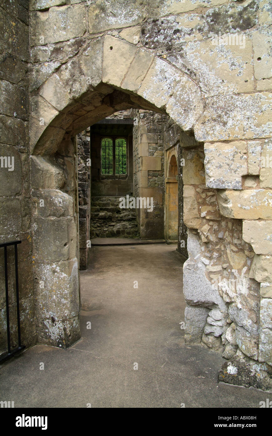 OLD WARDOUR CASTLE. WILTSHIRE. ENGLAND. UK Stock Photo - Alamy