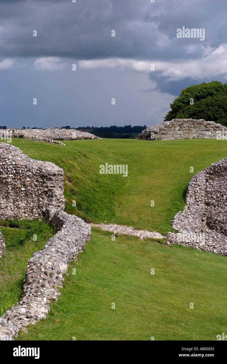 Old sarum castle hi-res stock photography and images - Alamy