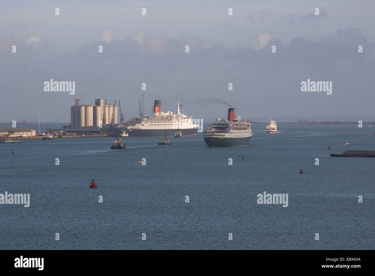 Queen Elizabeth 2 cruise Cunard cruise ship at the Cunard dock at ...