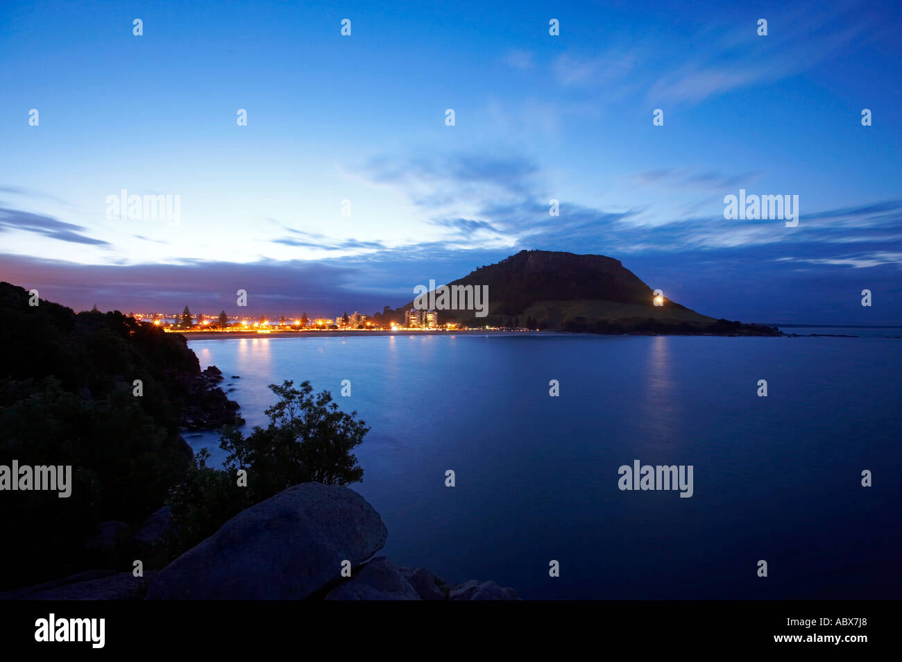 Mount maunganui sunset hi-res stock photography and images - Alamy