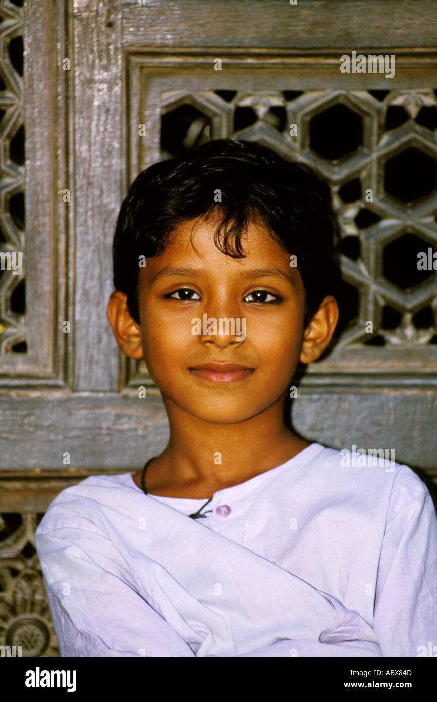 Pakistan, Multan, Young boy Stock Photo - Alamy