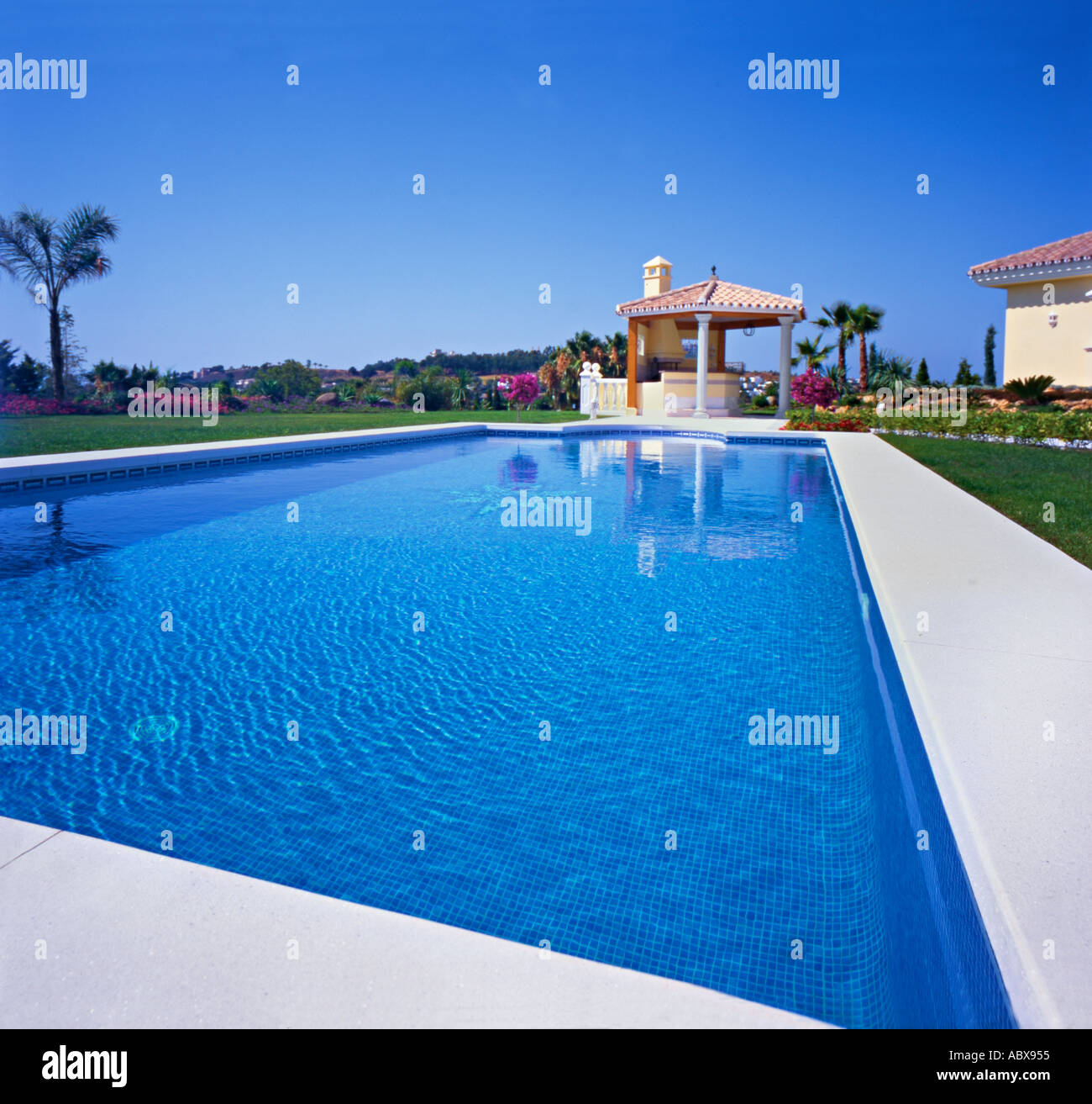 Pool see hi-res stock photography and images - Alamy