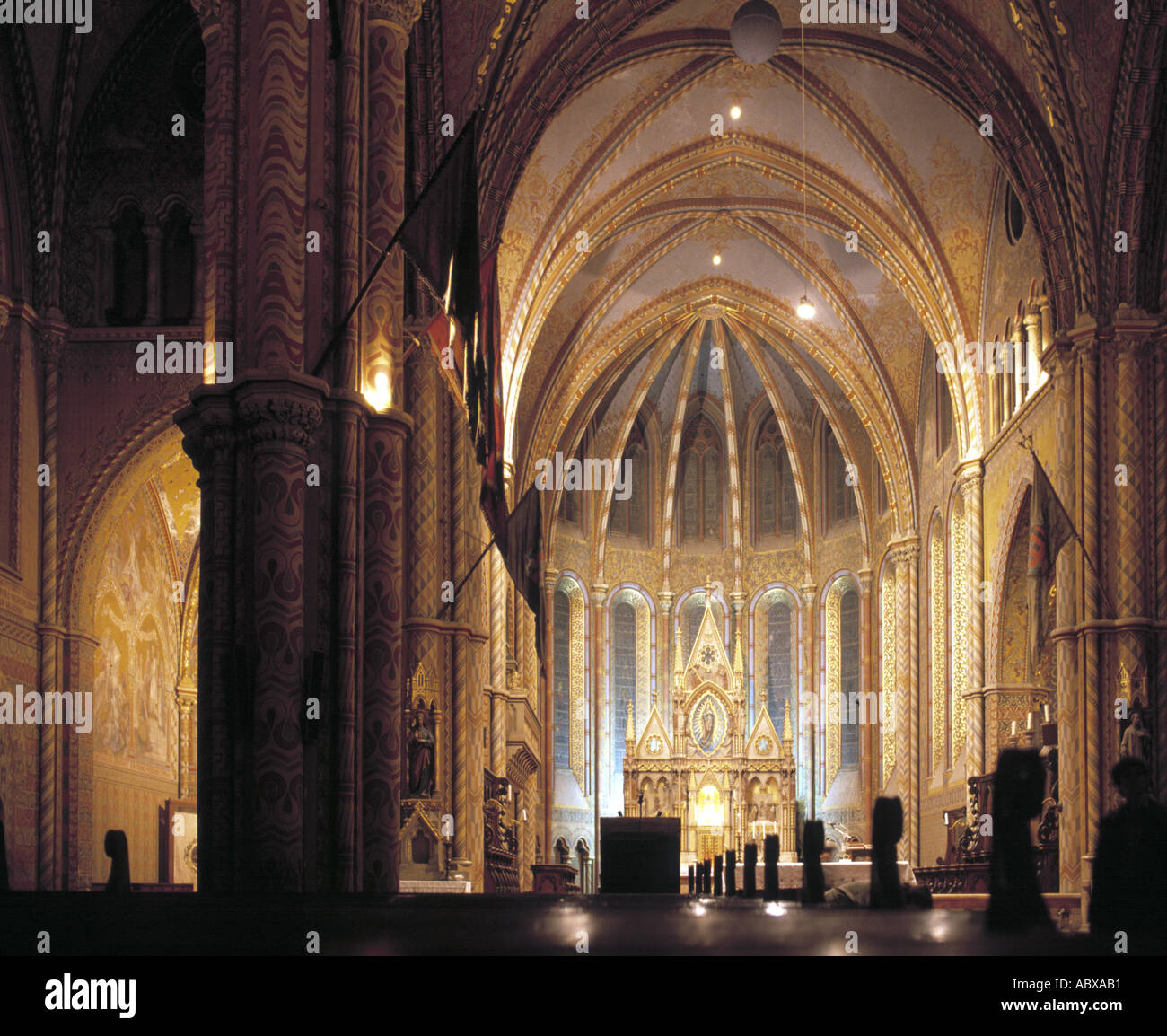 Budapest, Matthiaskirche, Innen Stock Photo - Alamy