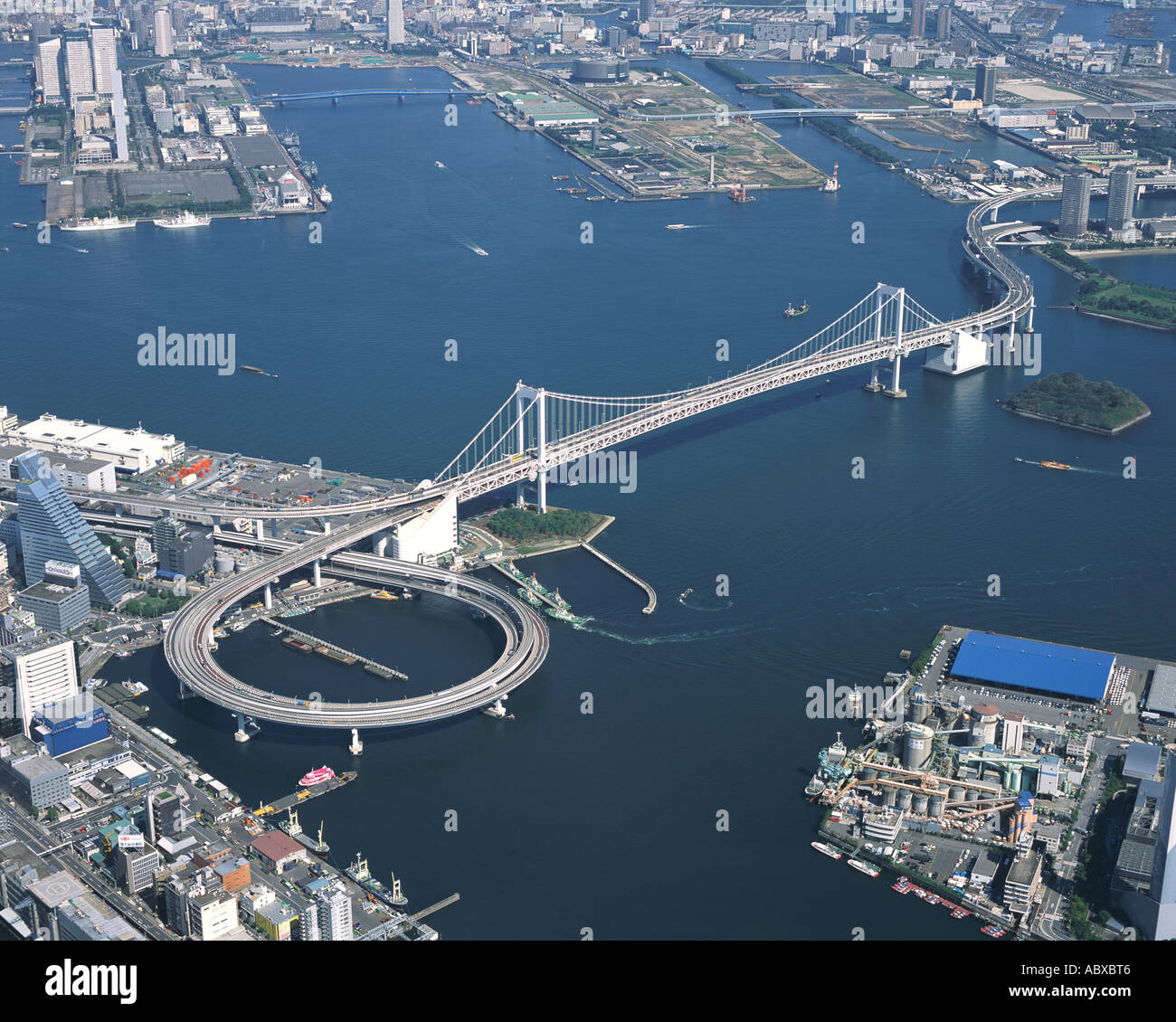 Tokyo river and urban trail hi-res stock photography and images - Alamy