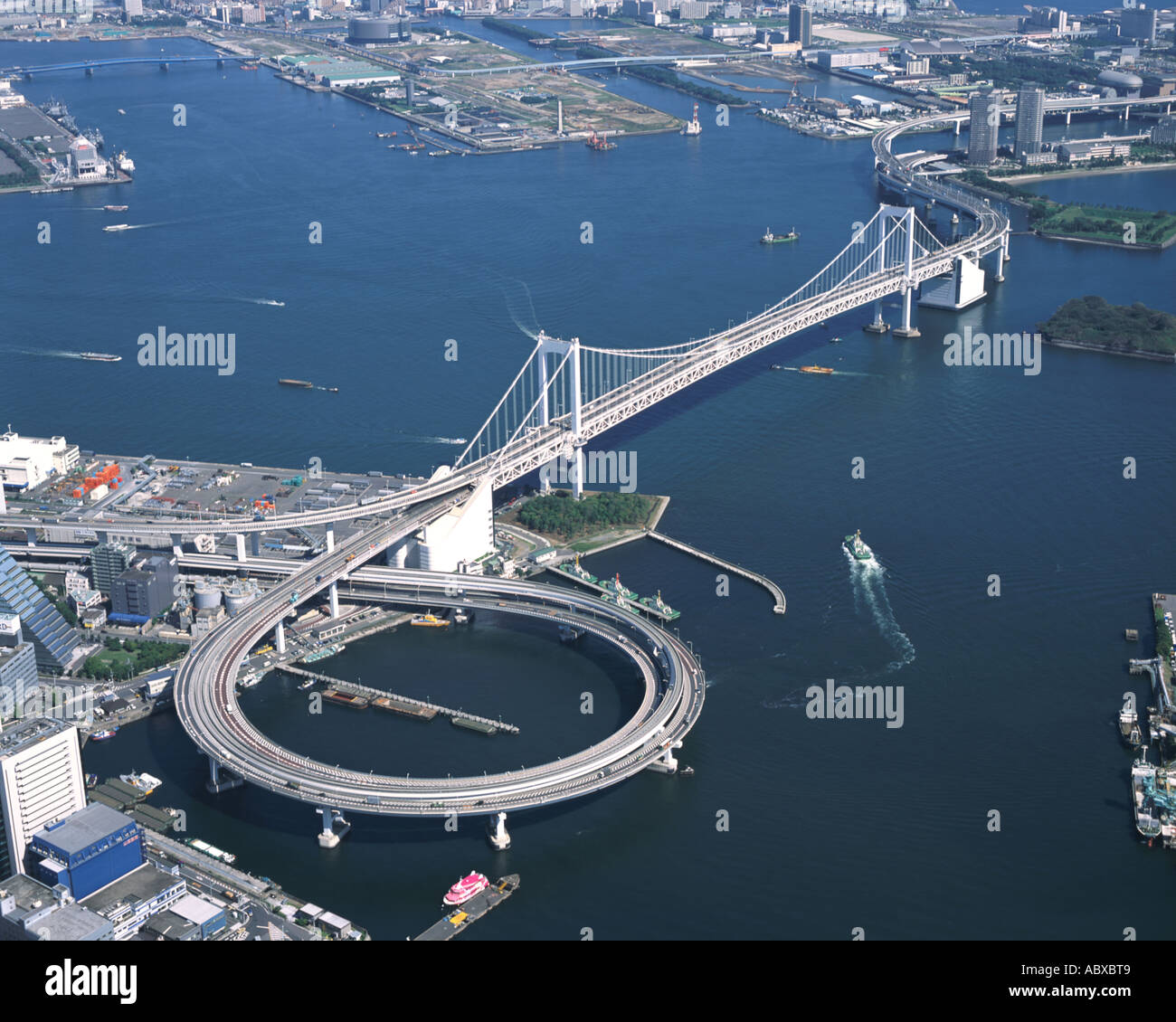 Tokyo river and urban trail hi-res stock photography and images - Alamy