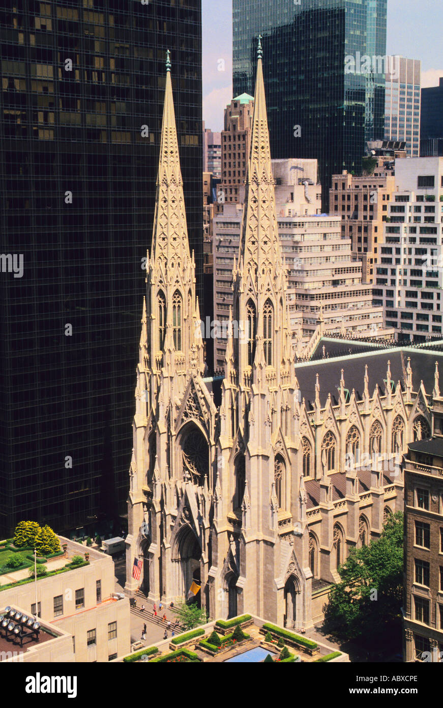 Aerial st patricks cathedral new york hi-res stock photography and ...