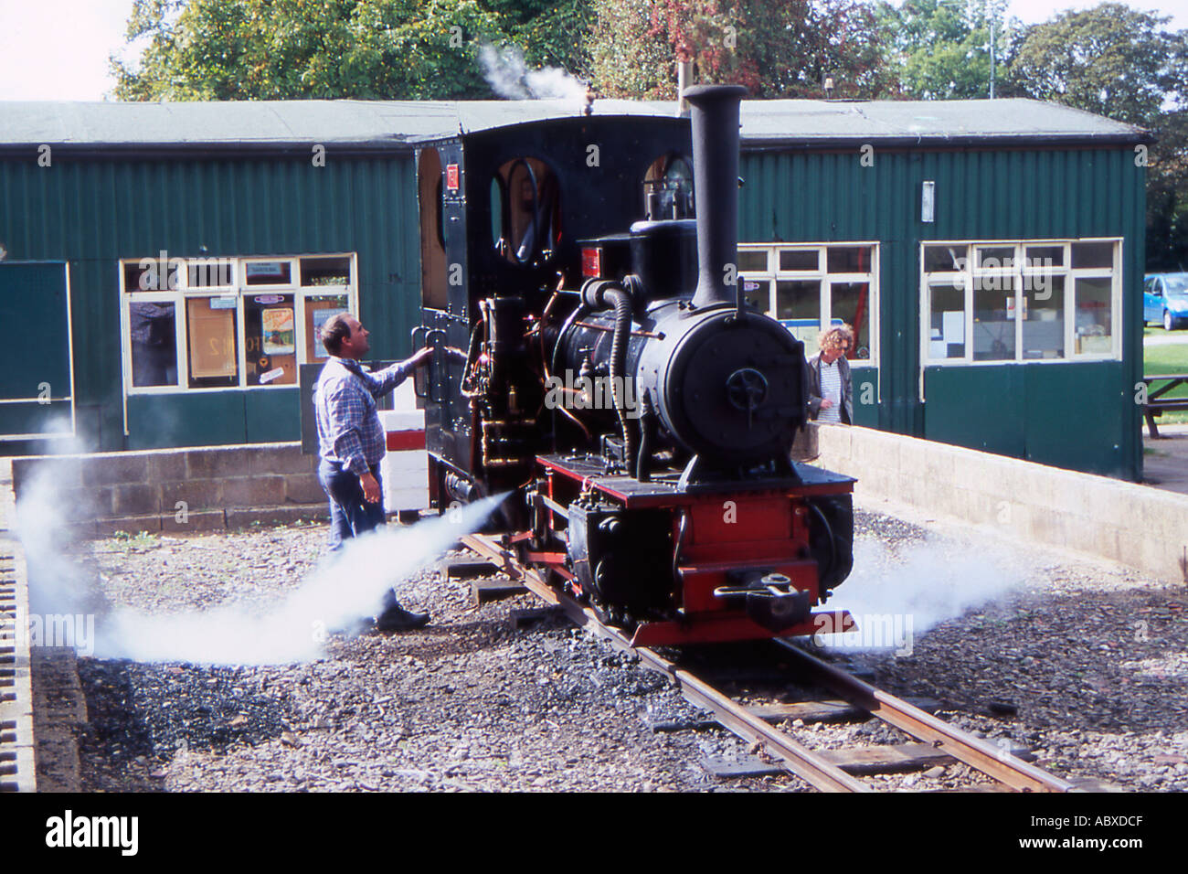 Steam tank engine hi-res stock photography and images - Alamy