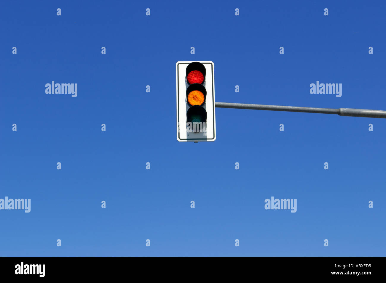 Red robot traffic light hi-res stock photography and images - Alamy