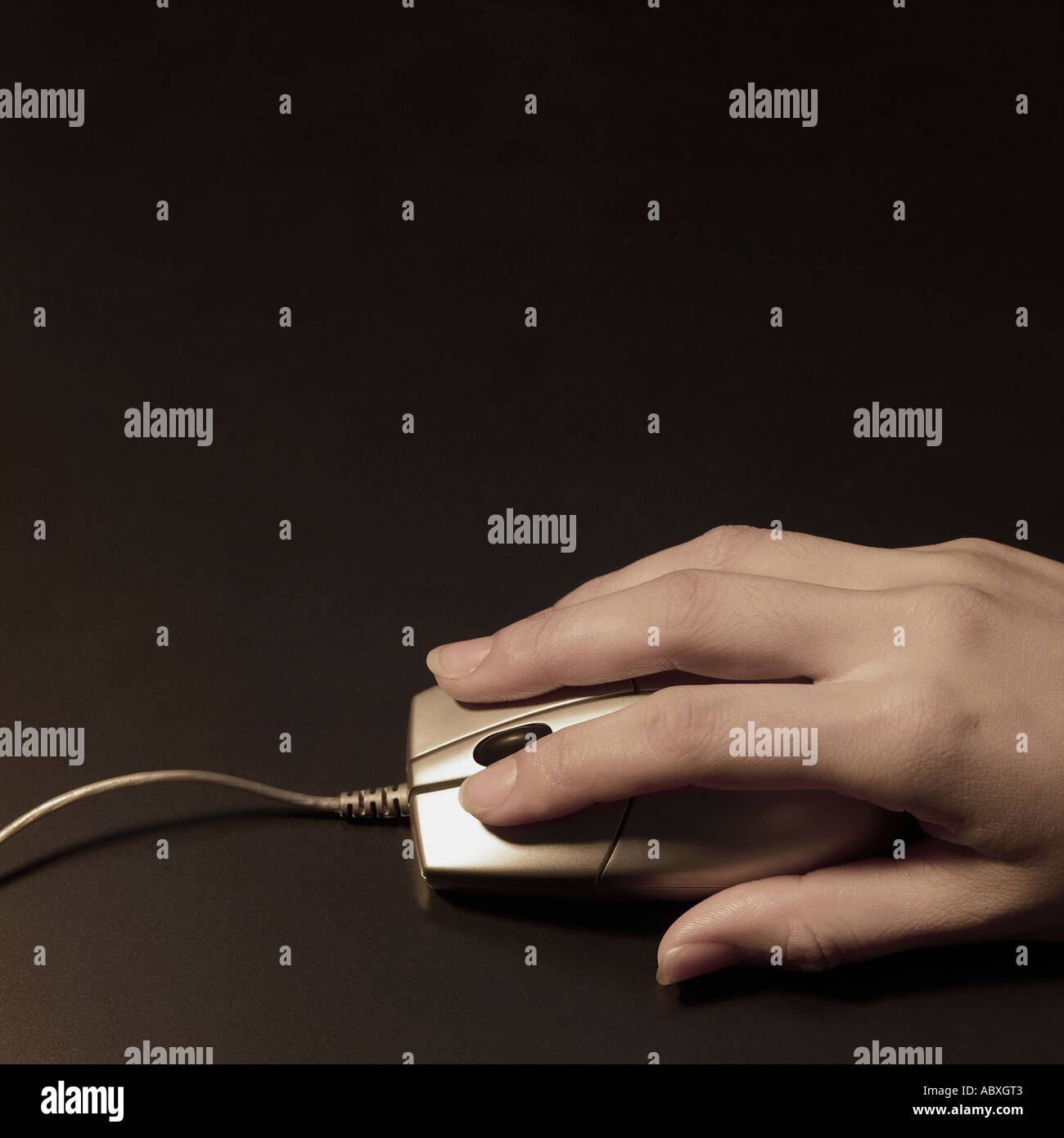 A man using computer mouse Stock Photo - Alamy