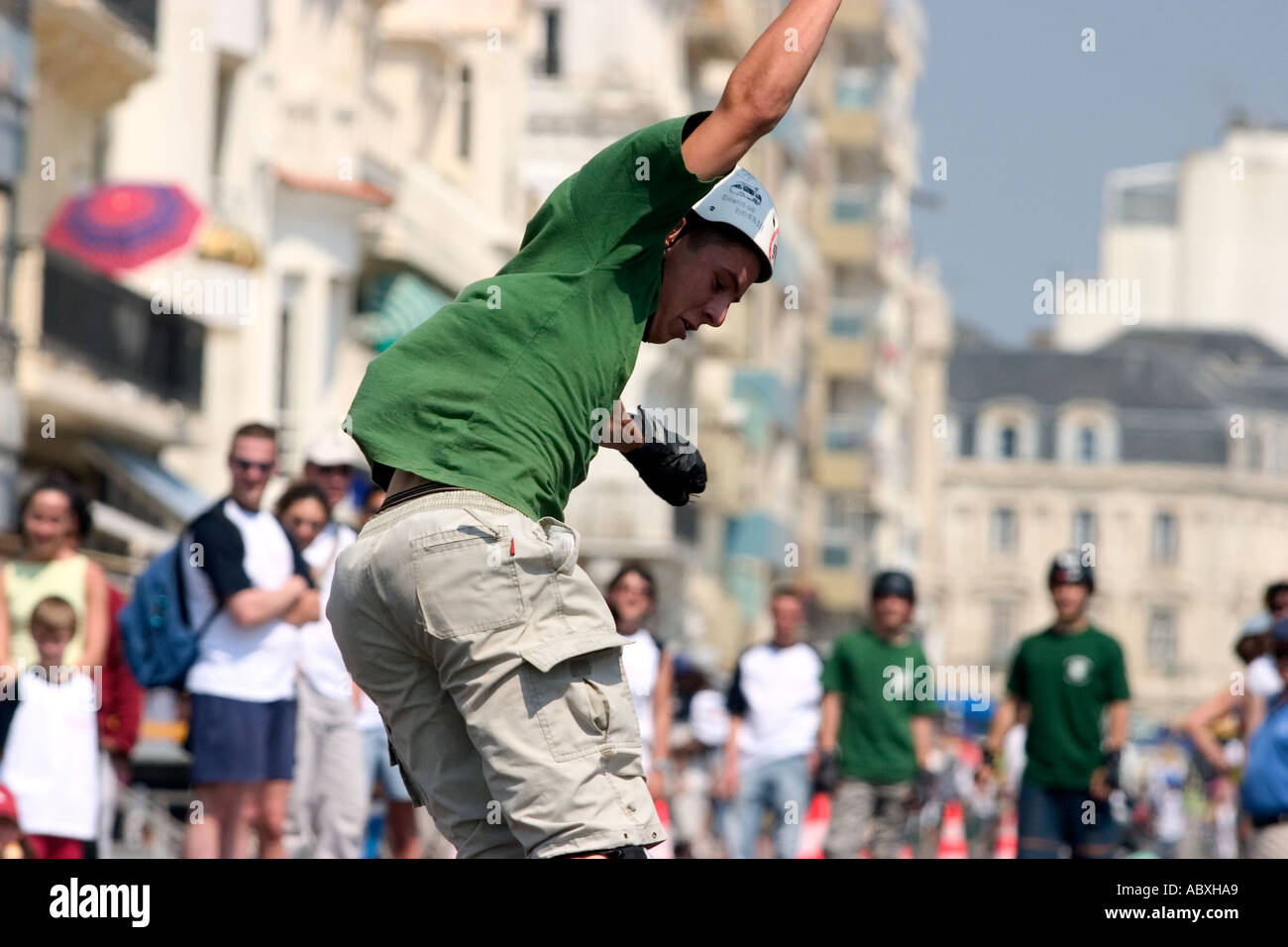 Roller skater jumping a ramp Stock Photo - Alamy
