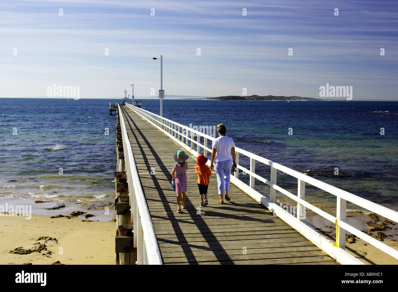 Queenscliff pier hi-res stock photography and images - Alamy