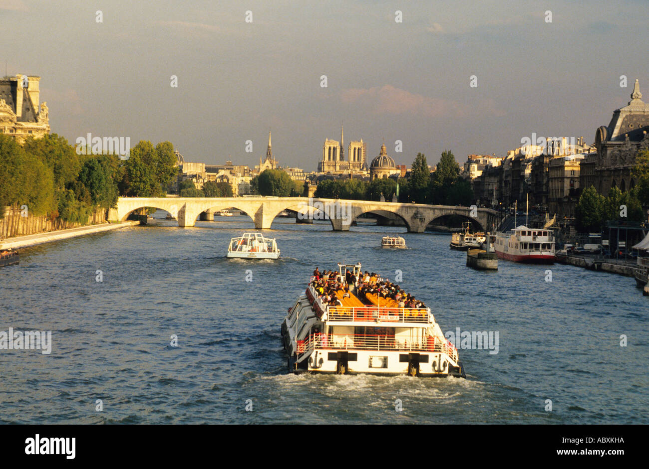 Bateau mouche sightseeing seine river cruise boat hi-res stock ...