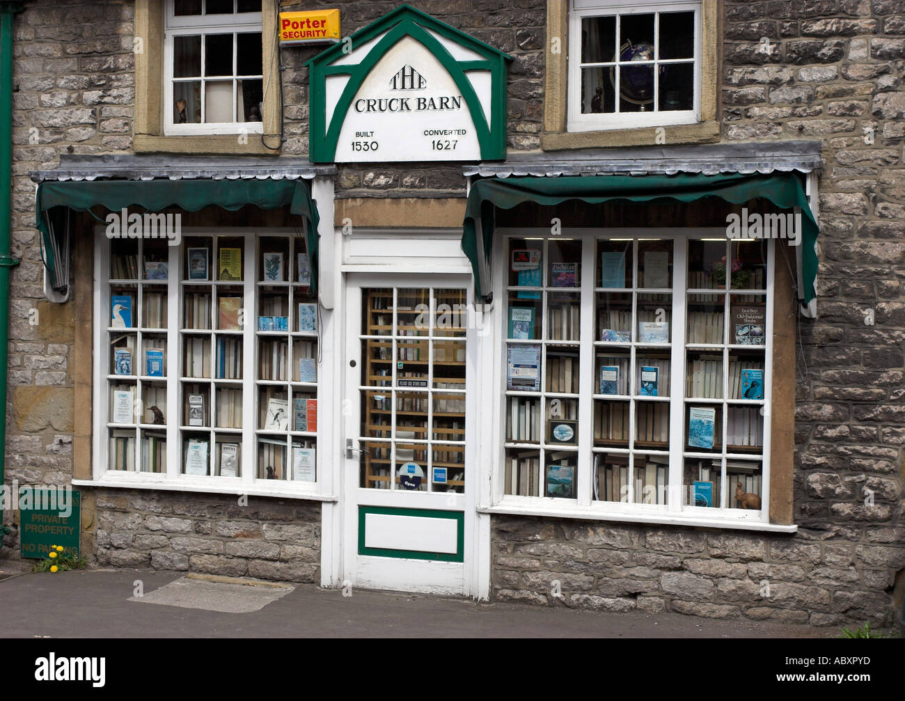 Book shop window in the village of Castelton in the Peak District Stock ...