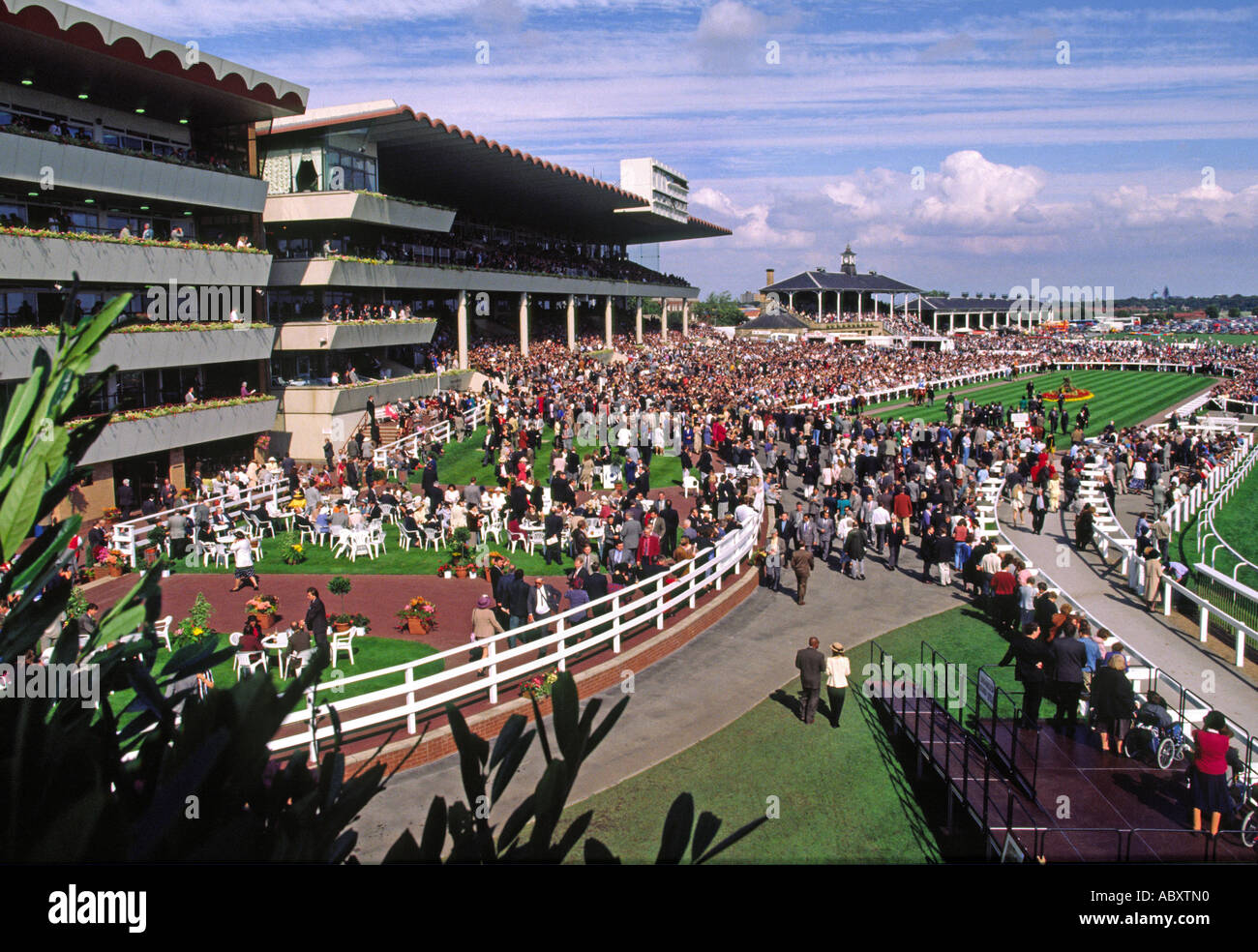 Horse racing st leger meeting doncaster hi-res stock photography and ...