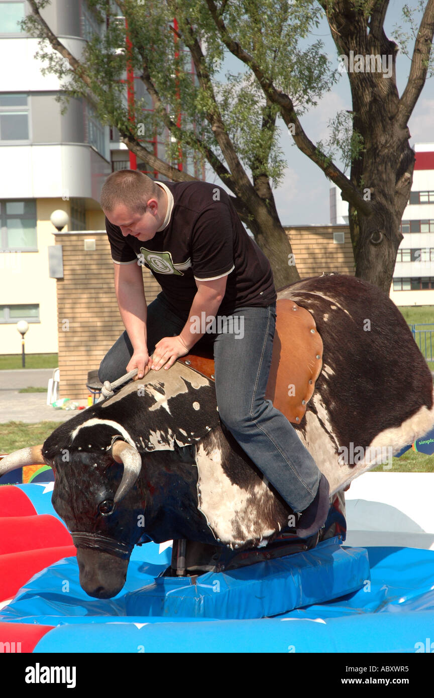Mechanical bull hi-res stock photography and images - Alamy