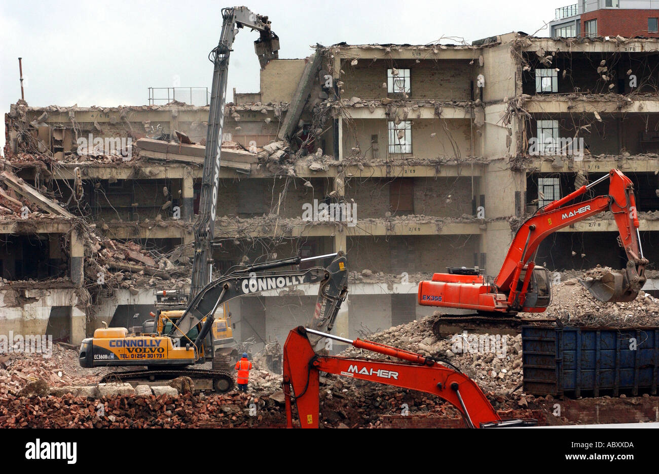 Demolition manchester hi-res stock photography and images - Alamy