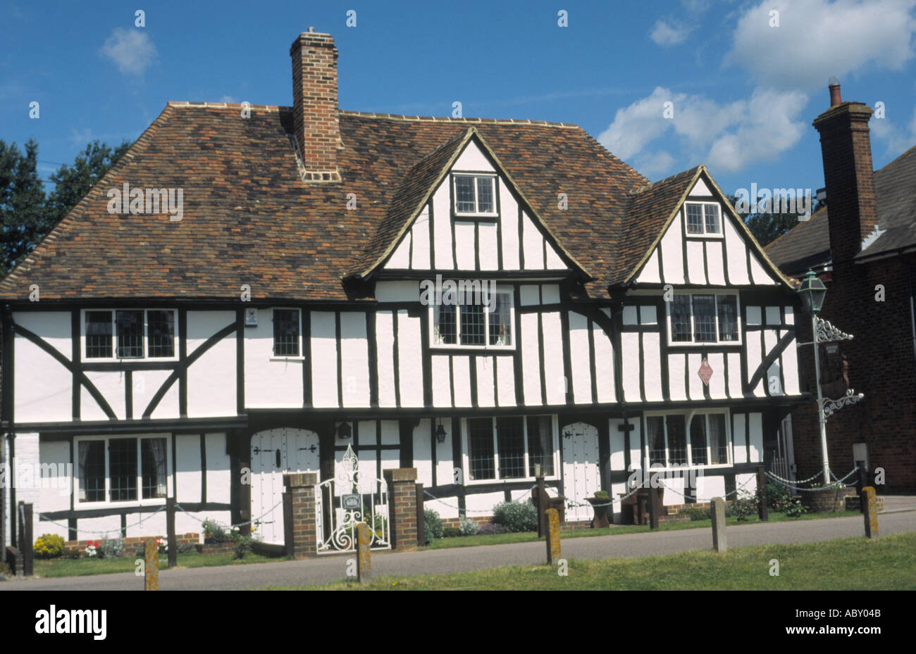 Chartham village hi-res stock photography and images - Alamy