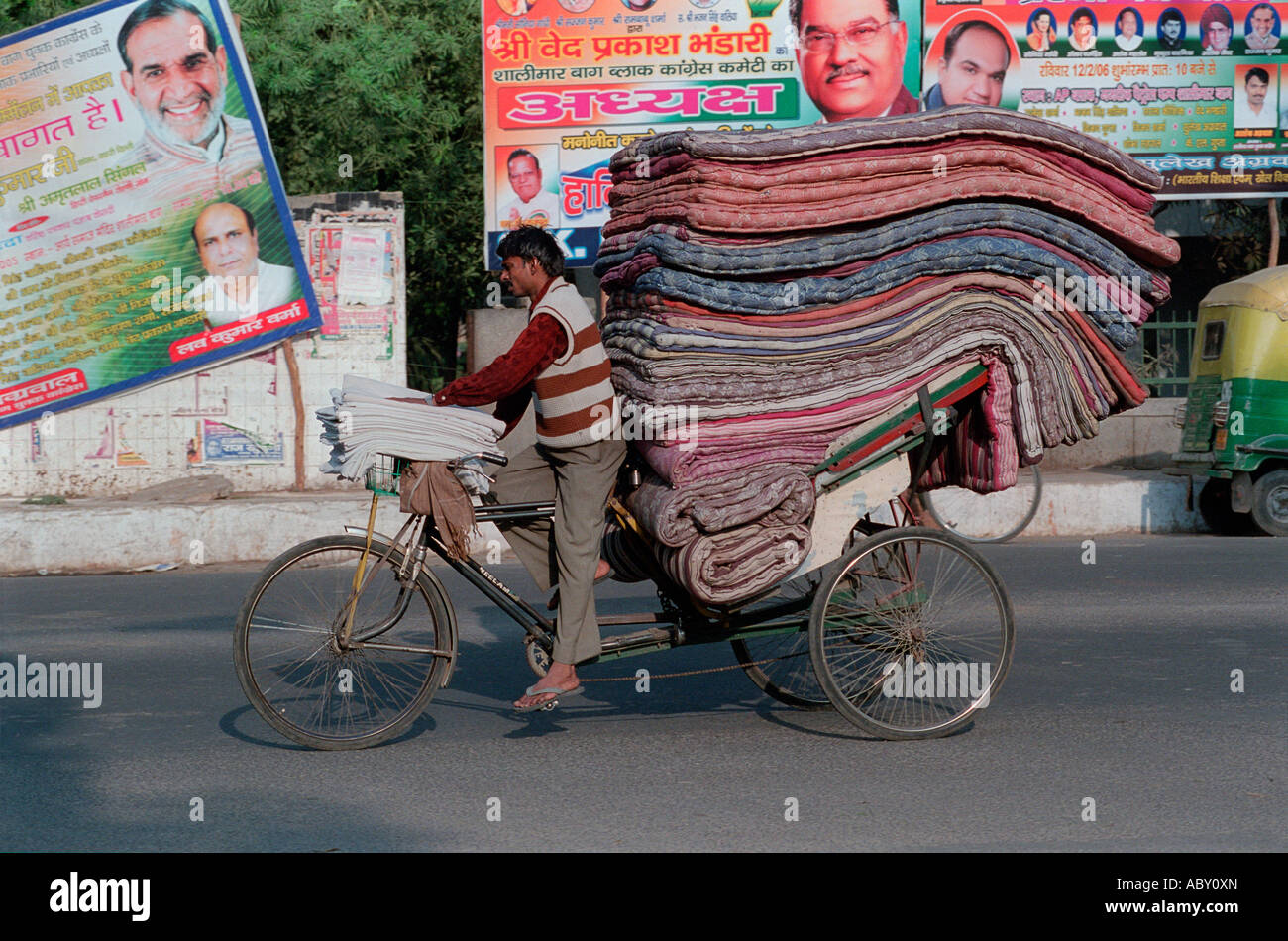 Ricksahw delivery hi-res stock photography and images - Alamy