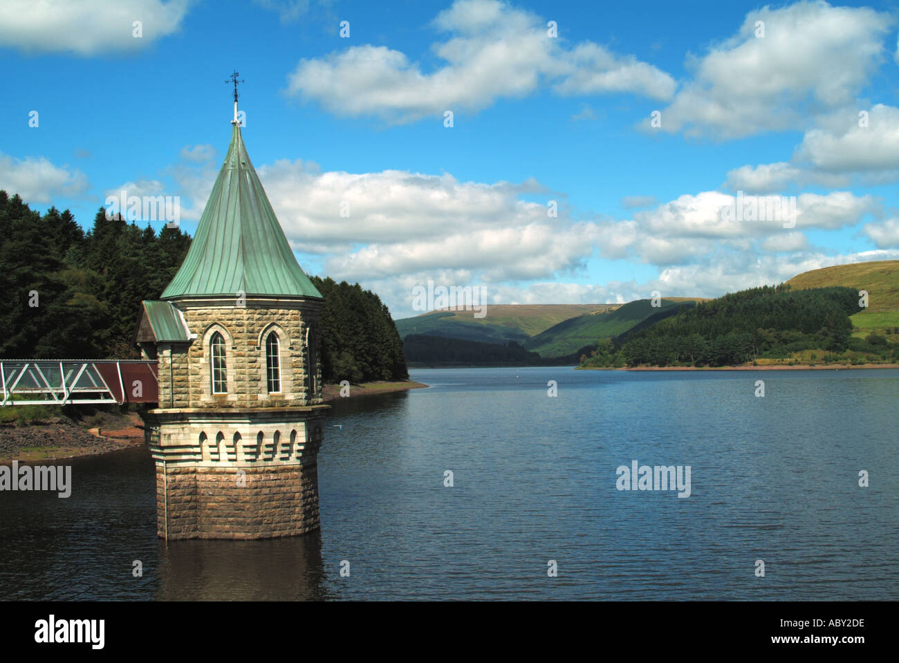 Reservoir draw off tower hi-res stock photography and images - Alamy