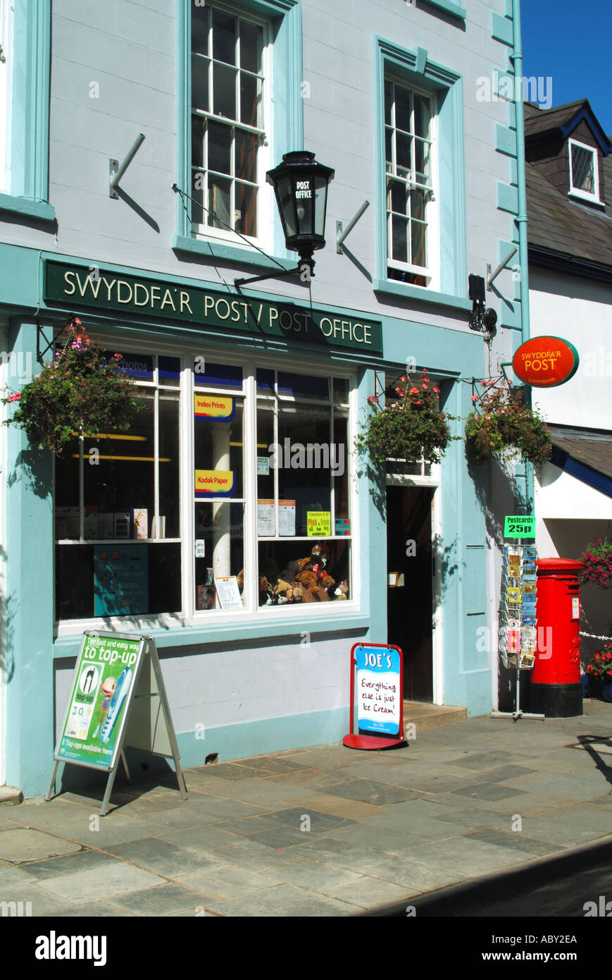 Trading post shop front hi-res stock photography and images - Alamy