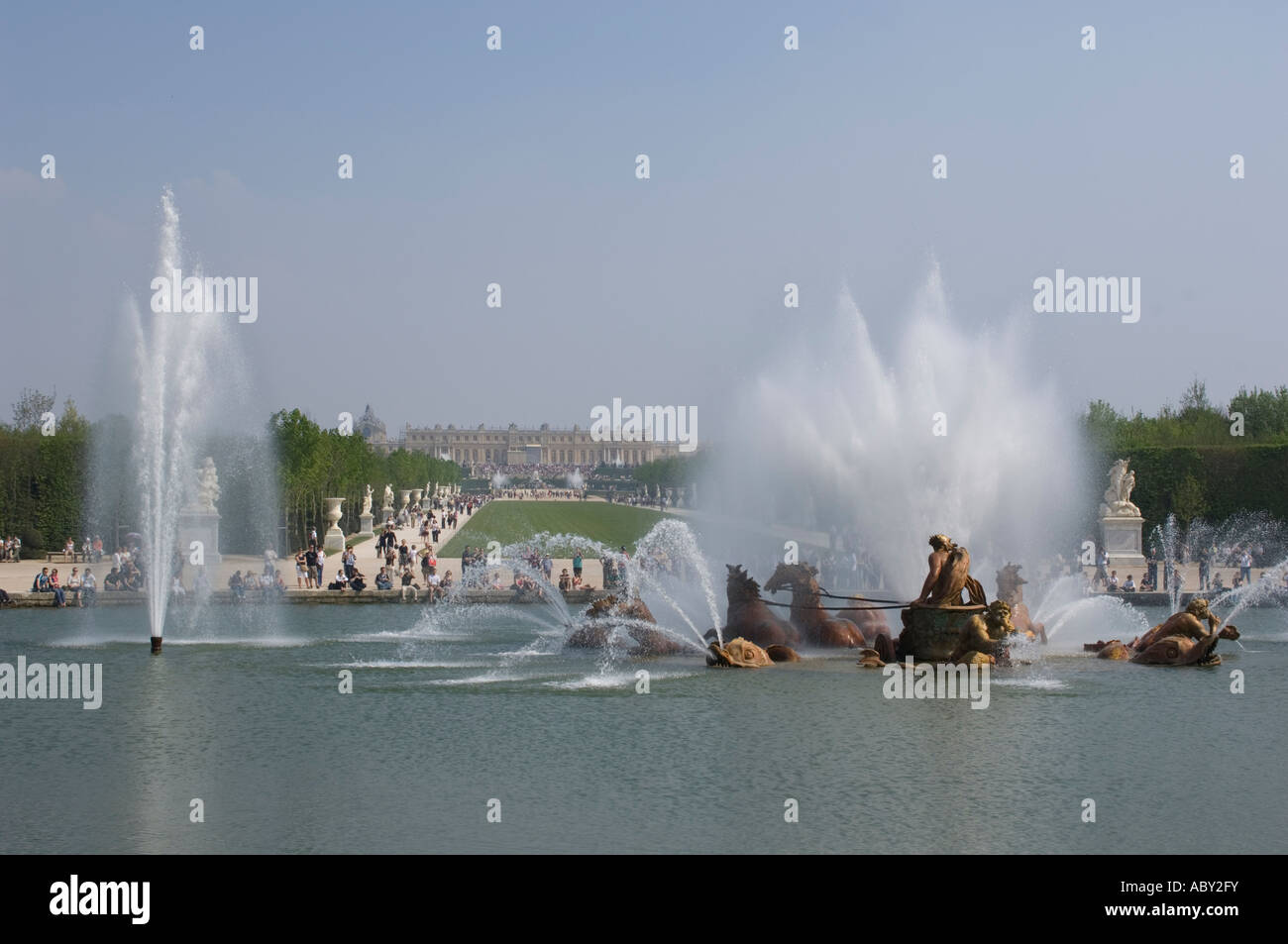 Grandiose fountains hi-res stock photography and images - Alamy
