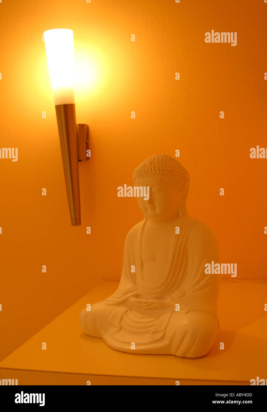 Buddha statue in wellness spa Stock Photo - Alamy