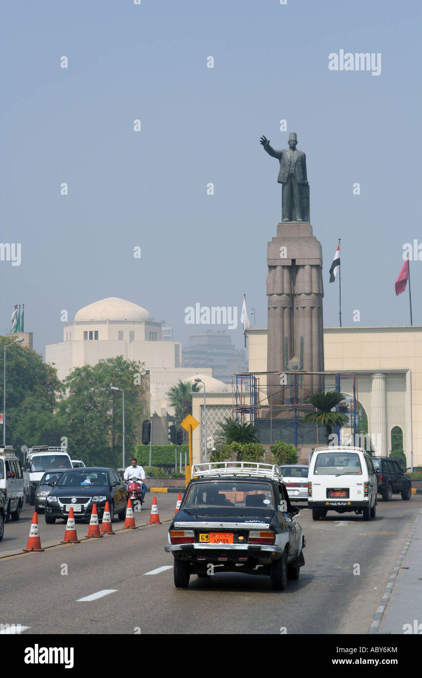 Cairo opera square hi-res stock photography and images - Alamy