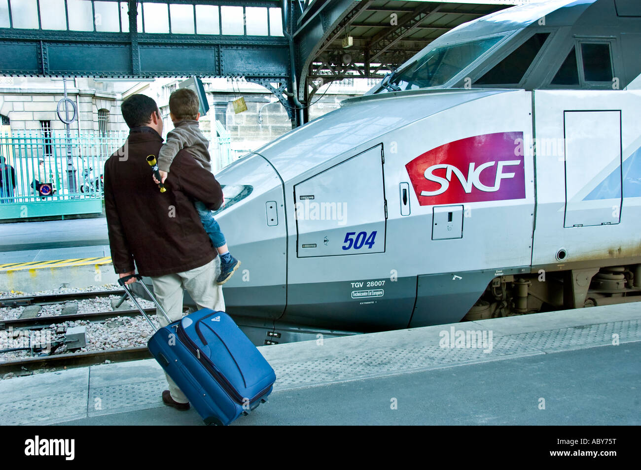 Paris France, Travel "Gare de l'Est" Train Station, on sncf train ...