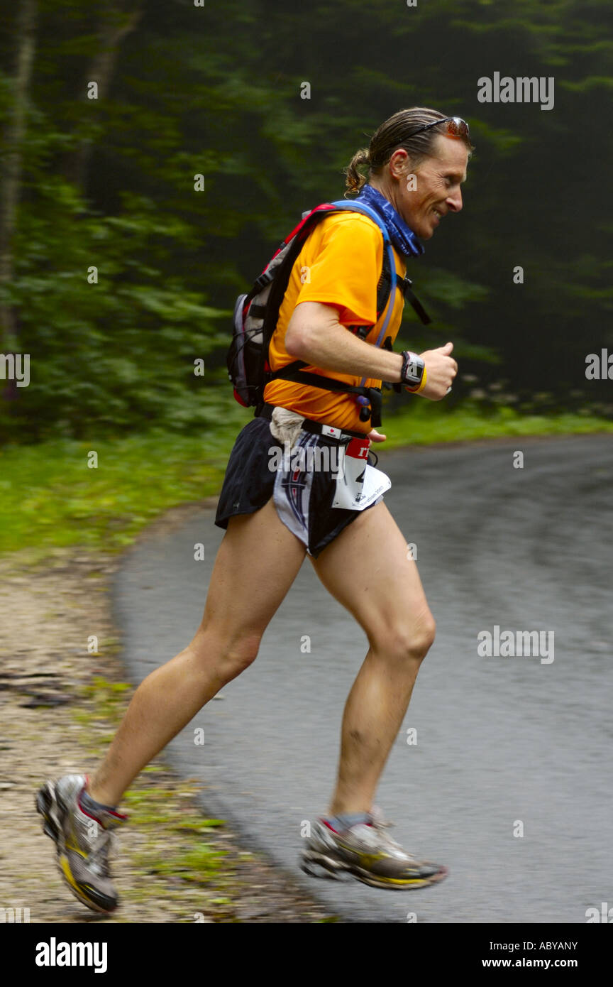 Runner competitor hi-res stock photography and images - Alamy