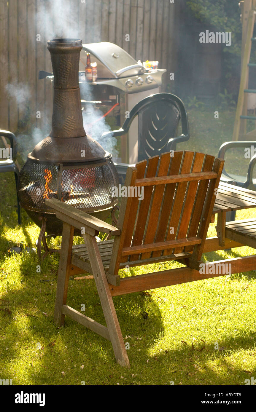 Preparing for a family BBQ Stock Photo - Alamy