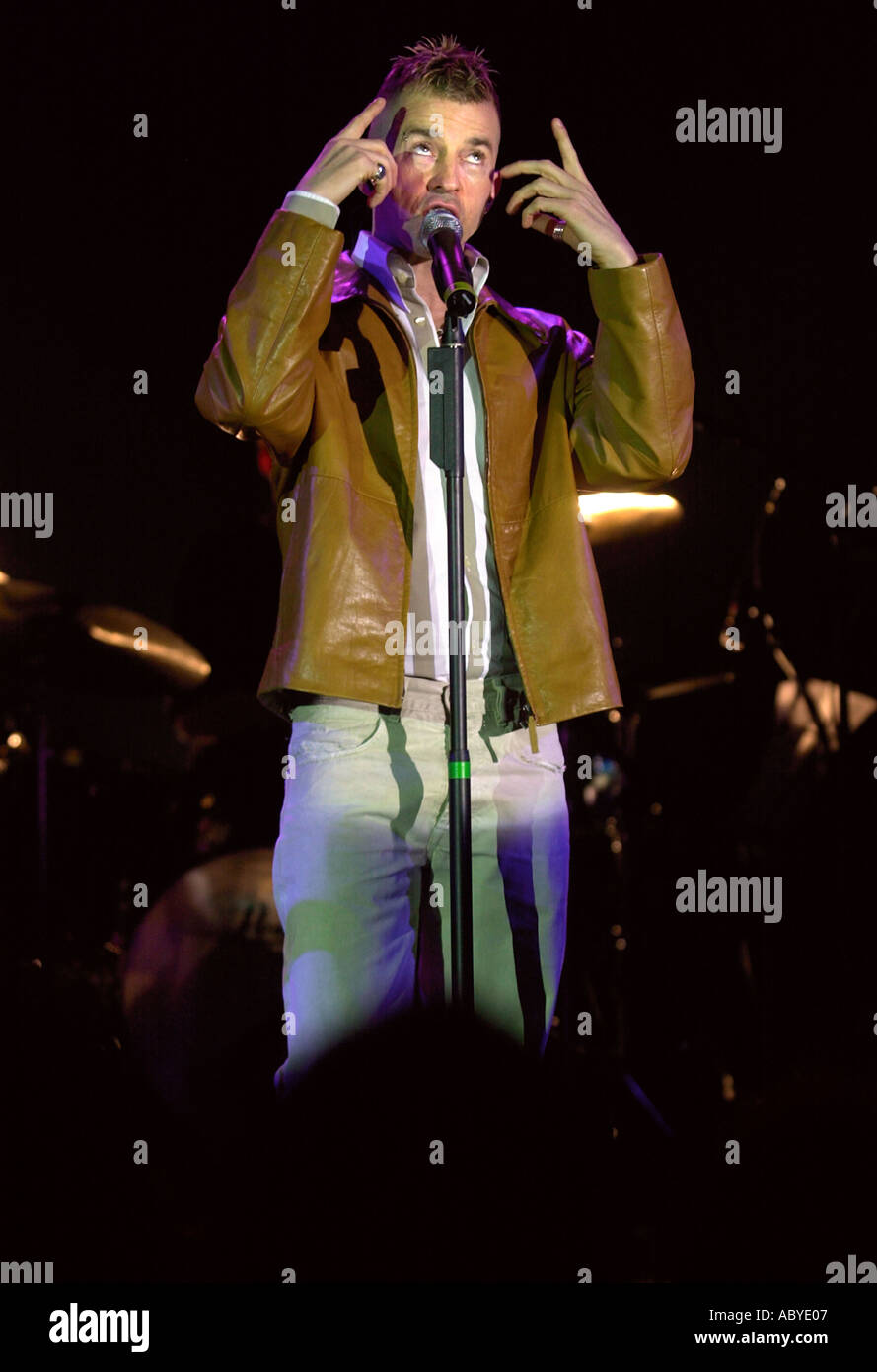 TIMES FEATURES 40 S 50 S NIGHT WITH CLASSIC GOLD AT BUTLINS MINEHEAD ...