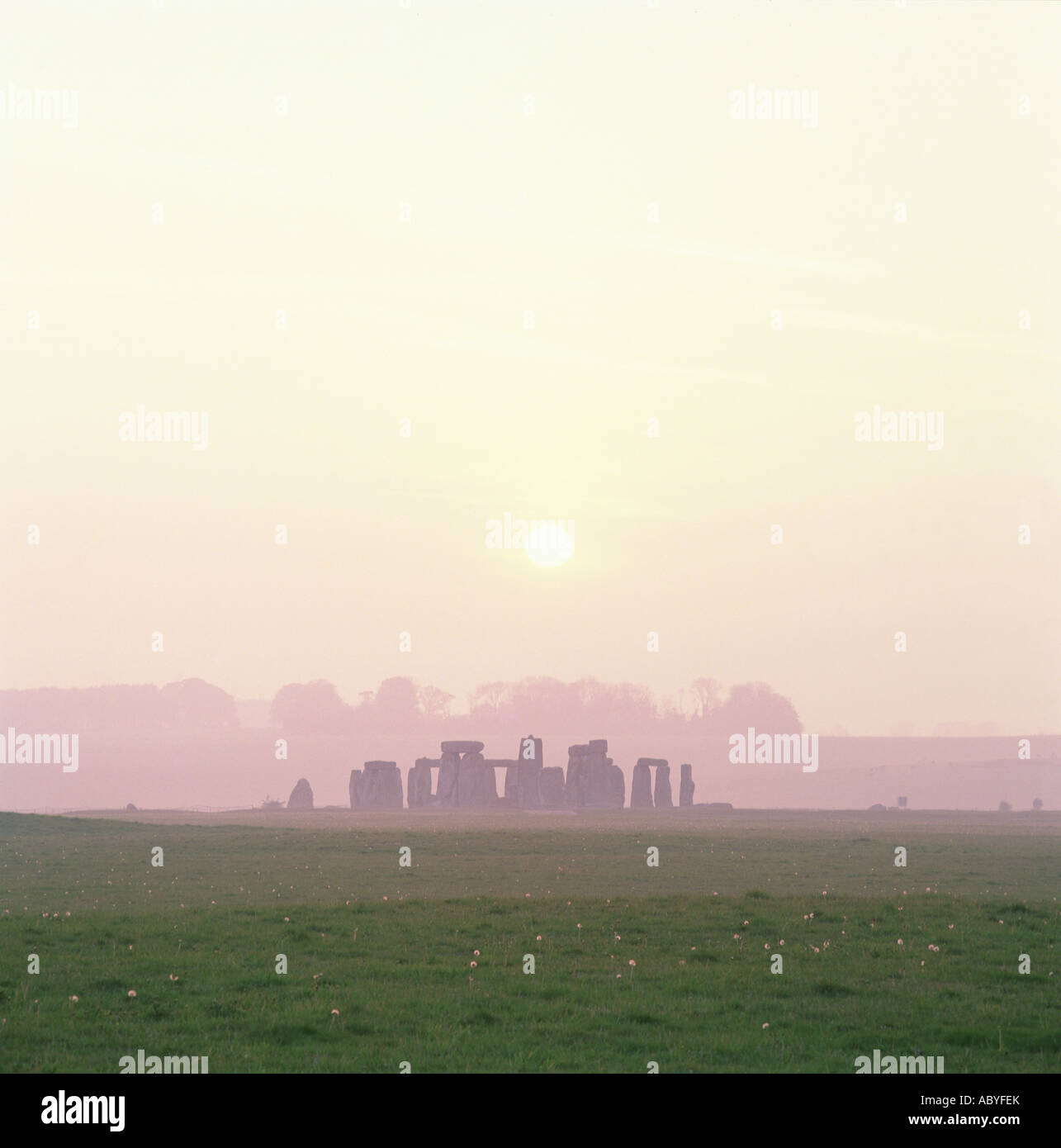 Stonehenge at sunrise Stock Photo - Alamy