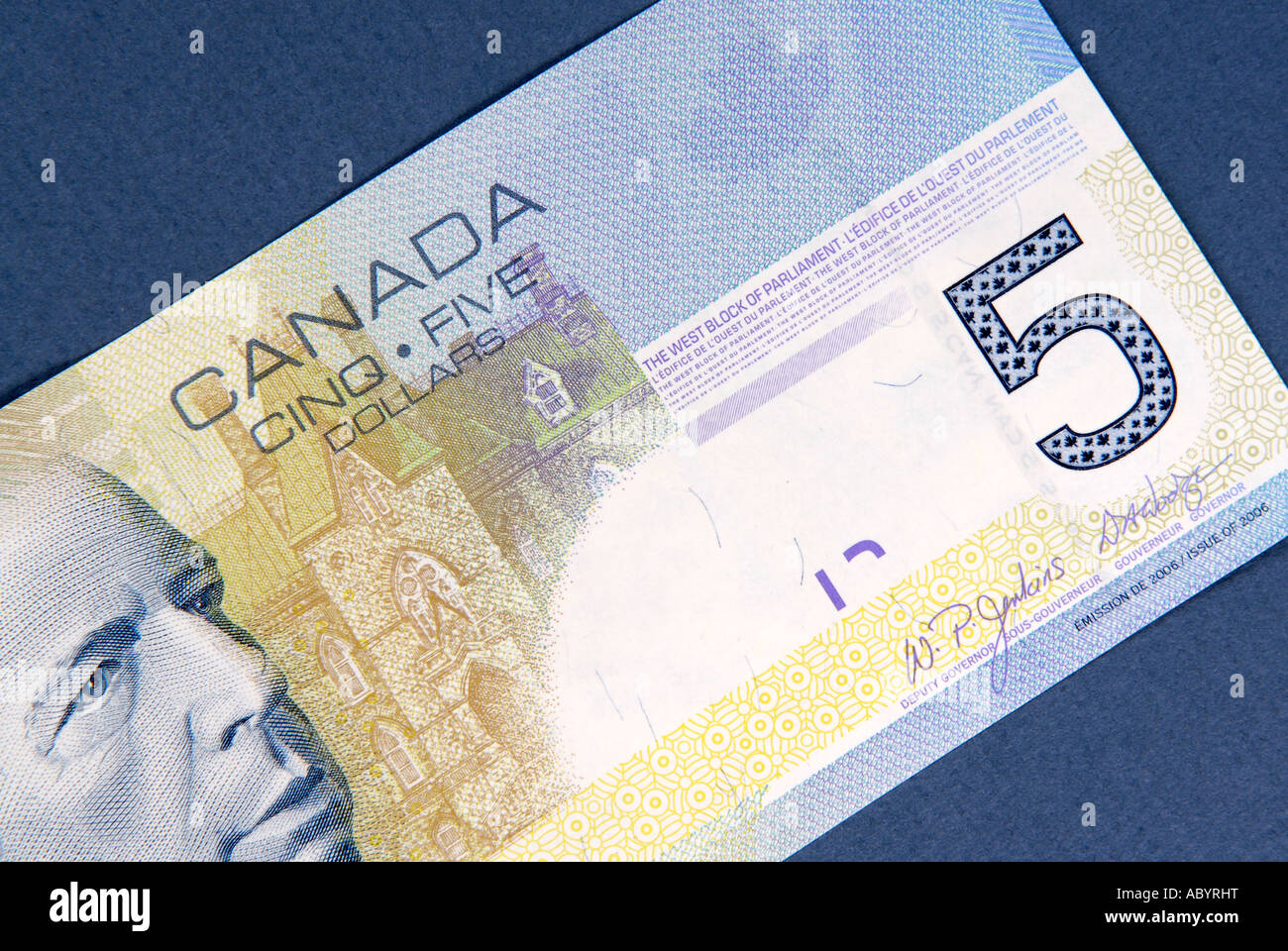 Five canadian dollar bill hi-res stock photography and images - Alamy