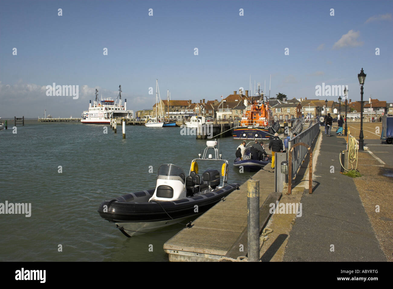 Yarmouth Quay with the Yarmouth to Lymington Ferry & the lifeboat in ...