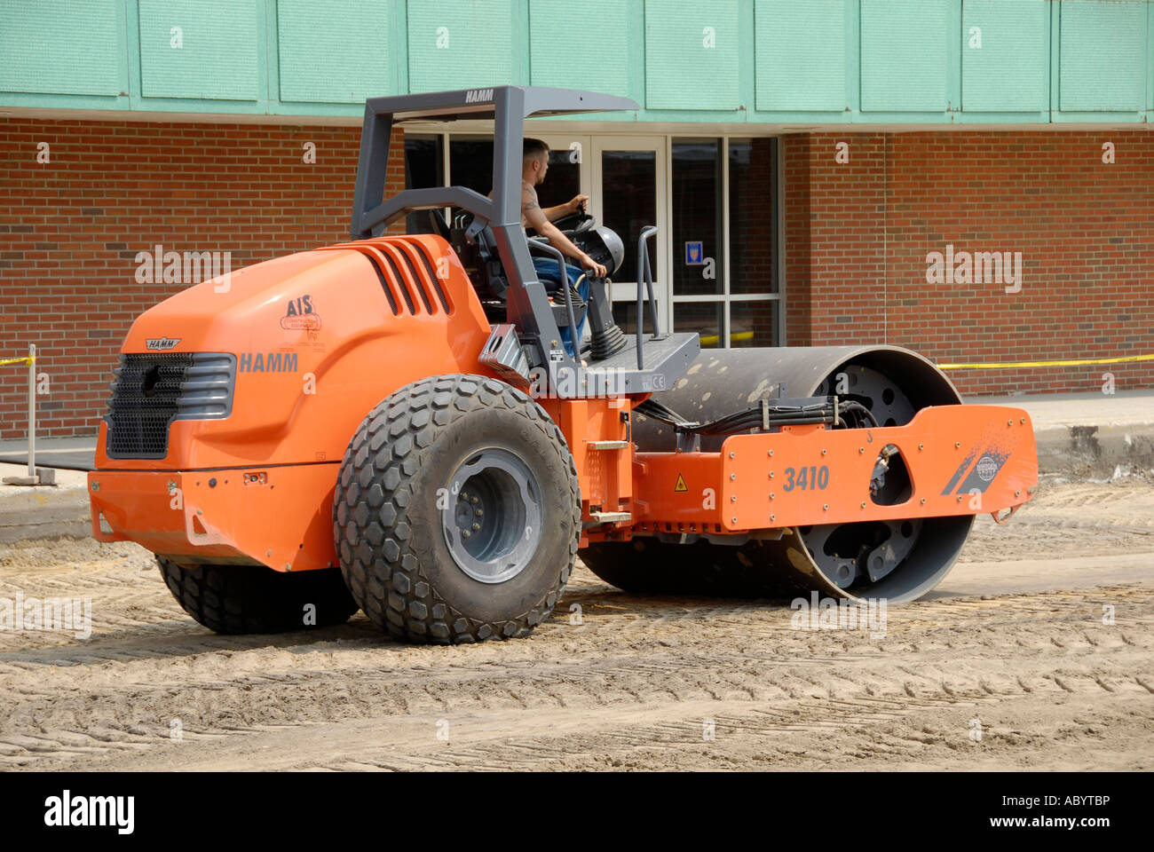 large industrial steam roller road making machinery and equipment is ...