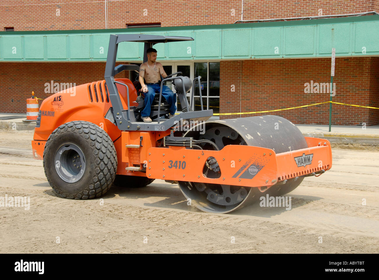 large industrial steam roller road making machinery and equipment is ...