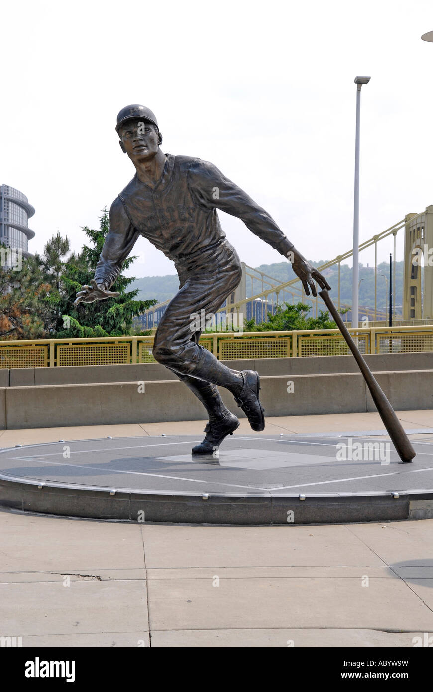 Roberto Clemente Statue