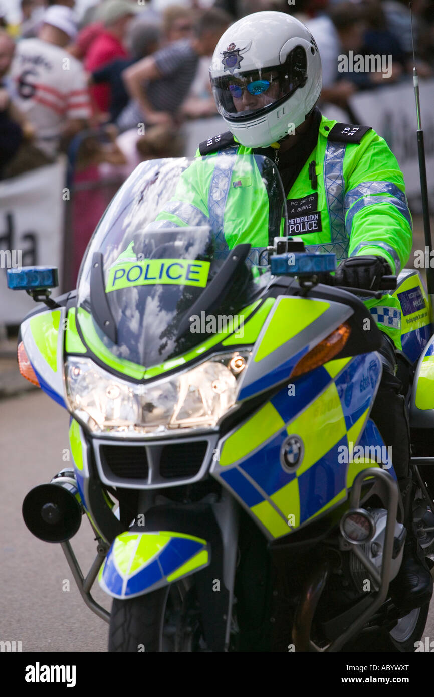 Metropolitan police motorcycle hi-res stock photography and images - Alamy