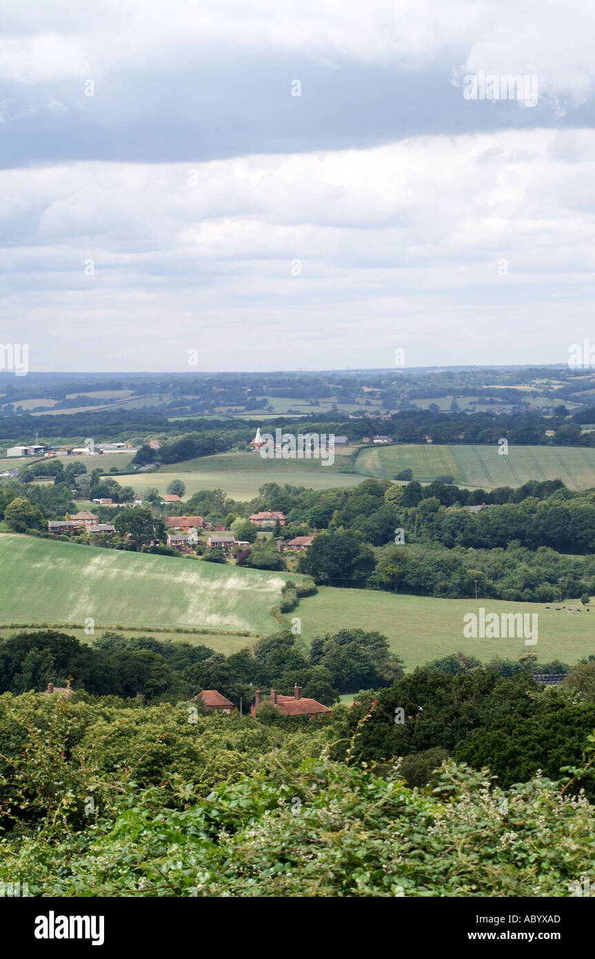 Kent countryside hills hi-res stock photography and images - Alamy