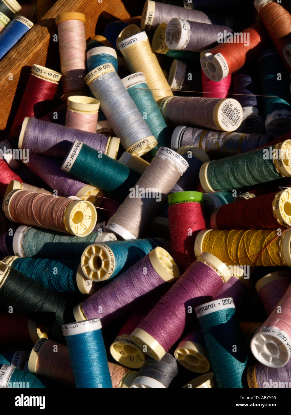 Stich thread hi-res stock photography and images - Alamy